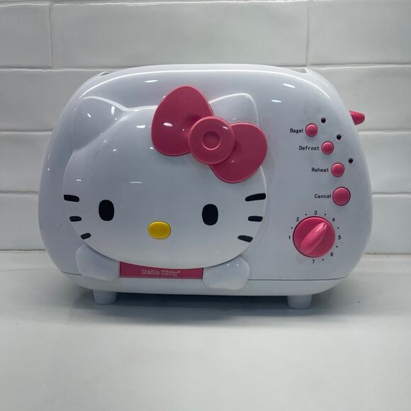 Hello Kitty | Kitchen | Hello Kitty Bagel Size Toaster | Poshmark